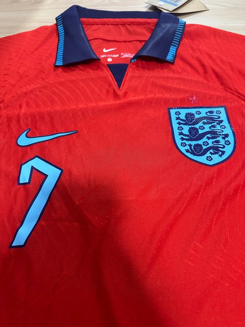 BNWT England new away red kit with STERLING 7!, Men's Fashion, Tops ...