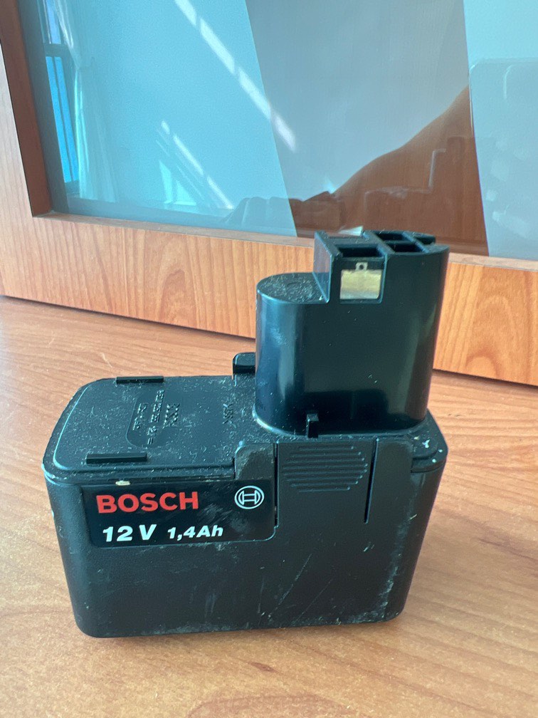 Bosch Battery 12V, 1.4Ah, TV & Home Appliances, Electrical, Adaptors ...