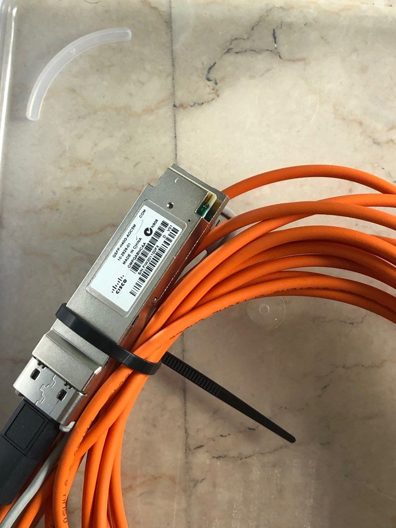Cisco QSFP-H40G AOC5m cable fiber, Computers & Tech, Parts ...