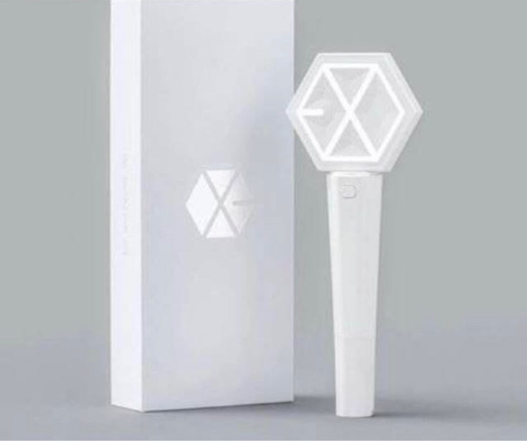 exo official ver 2.lightstick, Hobbies & Toys, Memorabilia ...
