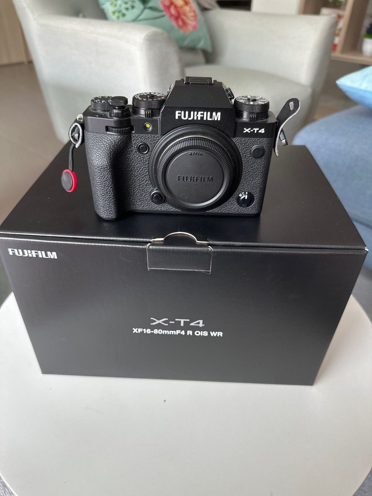 Fujifilm XT4, Photography, Cameras on Carousell