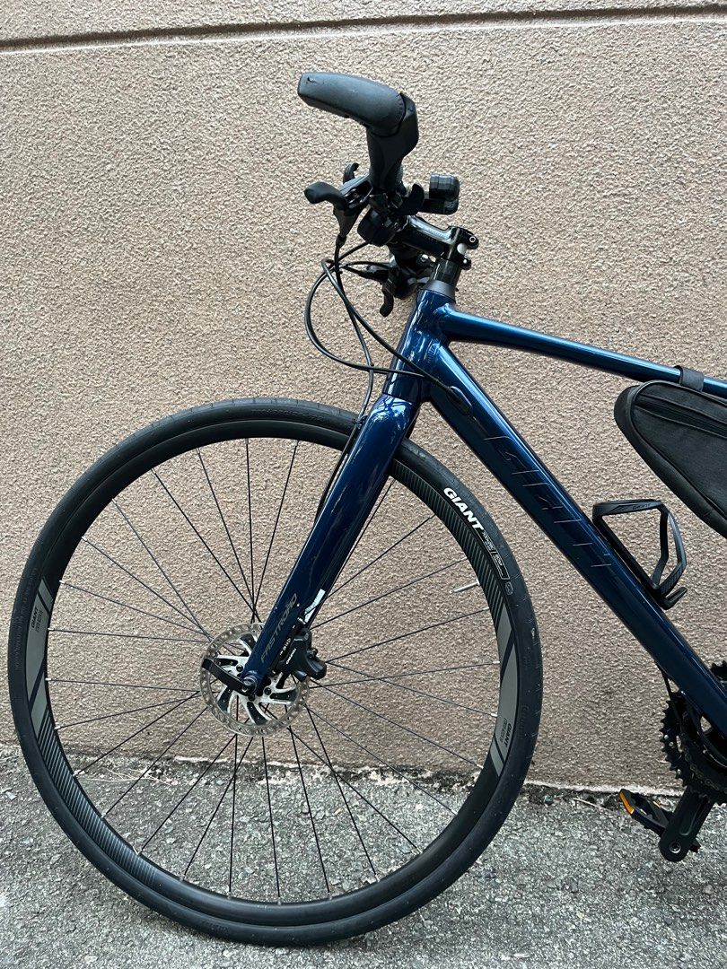 Giant Fastroad SL2, Sports Equipment, Bicycles & Parts, Bicycles on ...