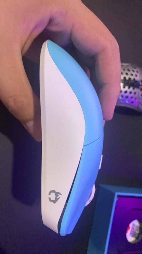 Glorious Model O Pro Wireless ( Blue Lynx), Computers & Tech, Parts ...