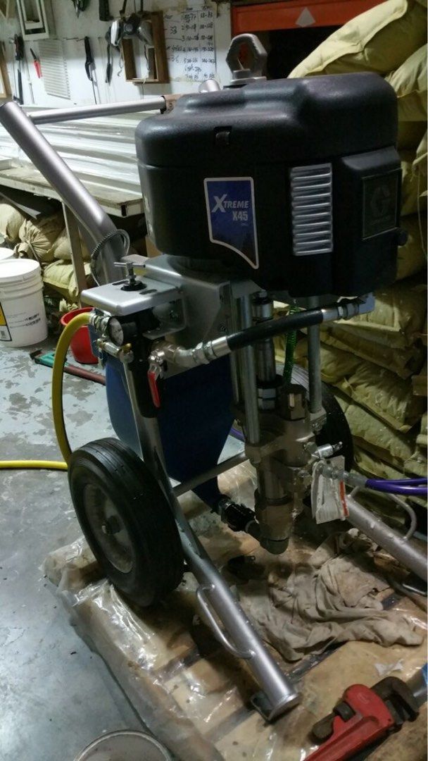 GRACO PAINT COATING SPRAYER WITH SPRAY GUN, Everything Else on Carousell