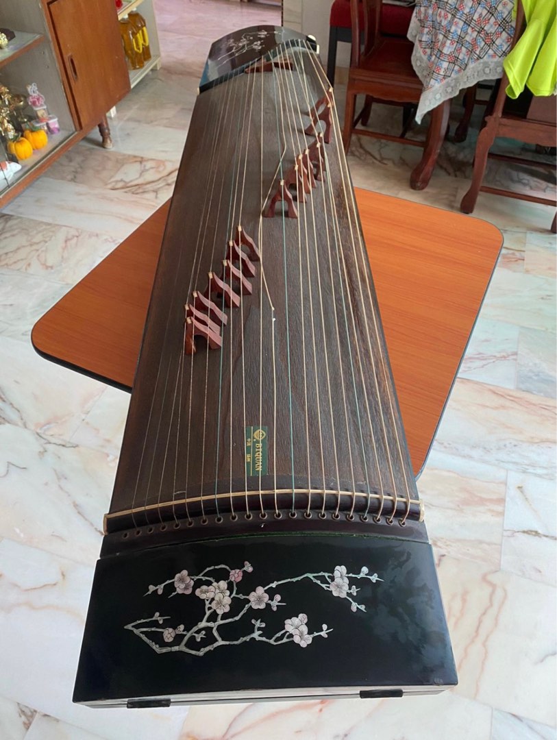 Guzheng, Hobbies & Toys, Music & Media, Musical Instruments on Carousell