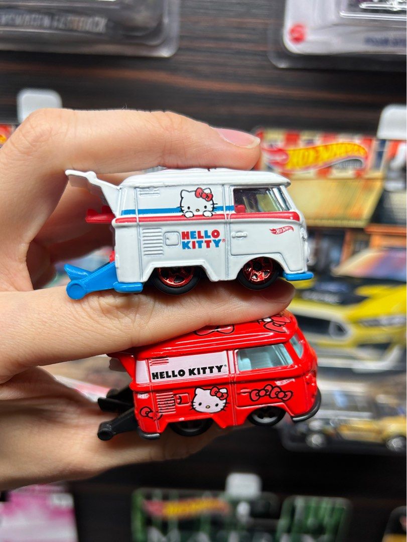 Hello Kitty Kool Kombi Hot Wheels Loose Mint Set/Lot, Hobbies & Toys ...