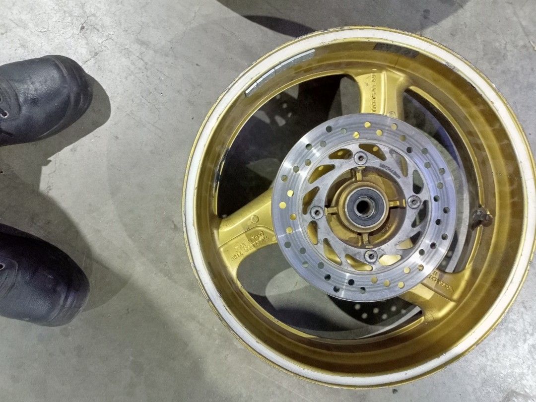 Honda cb400 VTEC rims, Motorcycles, Motorcycle Accessories on Carousell