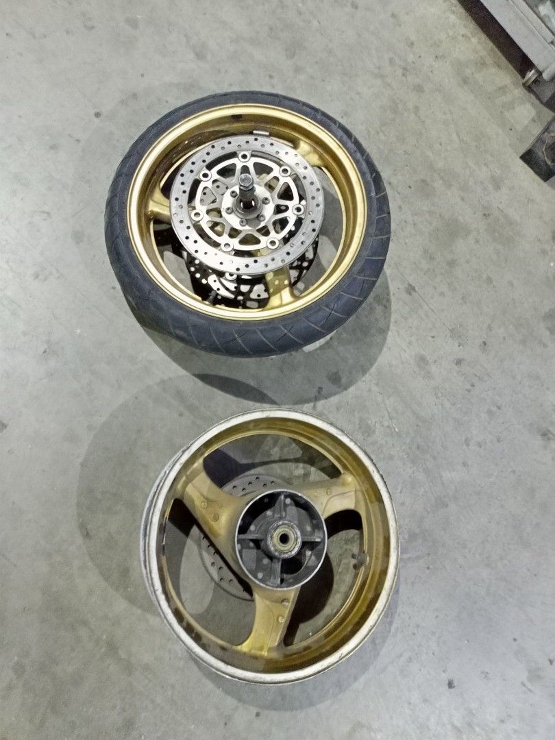 Honda cb400 VTEC rims, Motorcycles, Motorcycle Accessories on Carousell