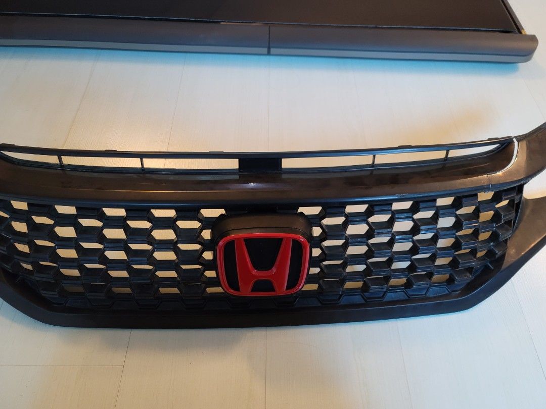 Honda Civic FC front grille and emblem, Car Accessories, Accessories on ...