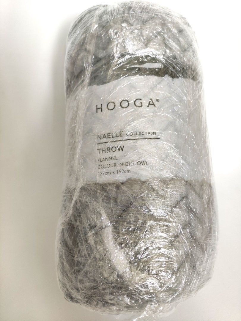Hooga Throw, Furniture & Home Living, Bedding & Towels on Carousell