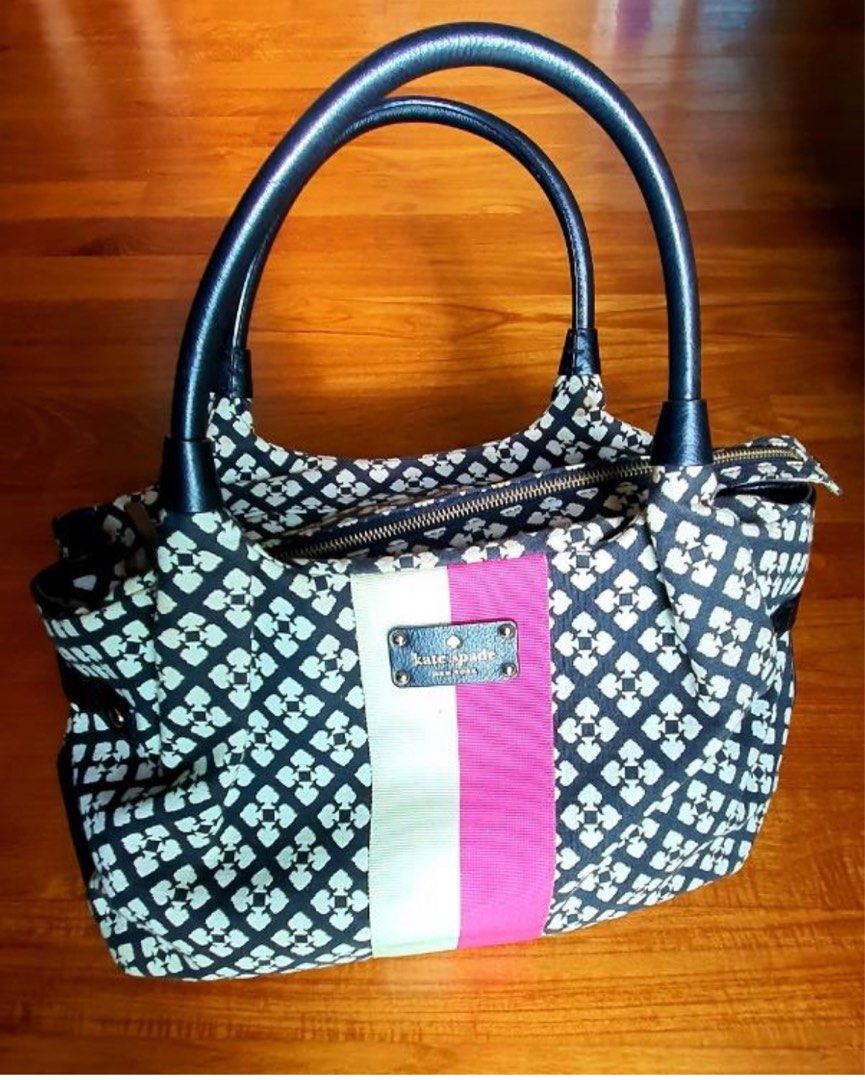 Kate spade Classic, Women's Fashion, Bags & Wallets, Shoulder Bags on ...