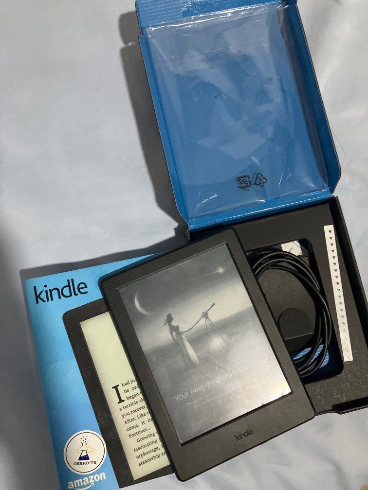 Kindle 8th Gen, Mobile Phones & Gadgets, E-Readers on Carousell