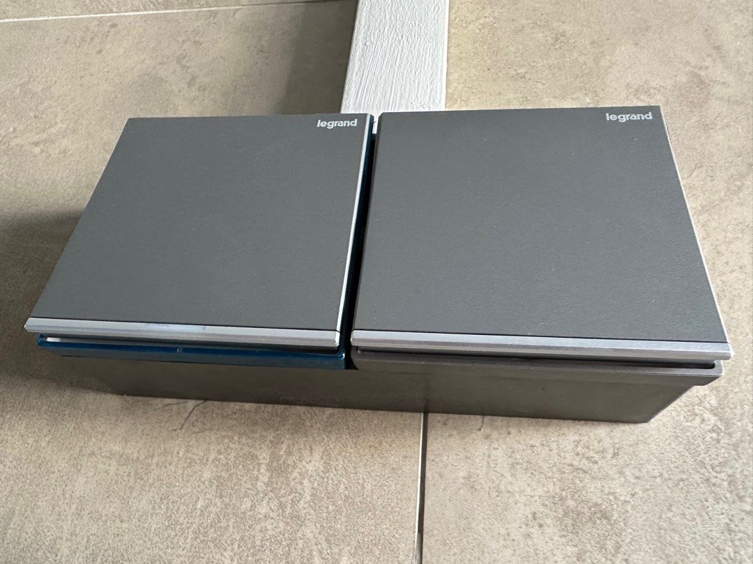 Legrand Galion dark silver 1-gang & 2-gang 1-way switches, TV & Home ...