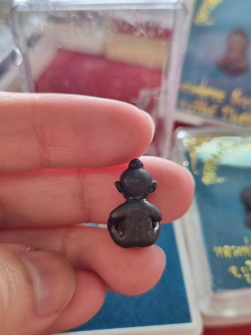 LP Goy Kumanthong Wat Khao Din Tai BE2557 Thai Amulet, Hobbies & Toys ...