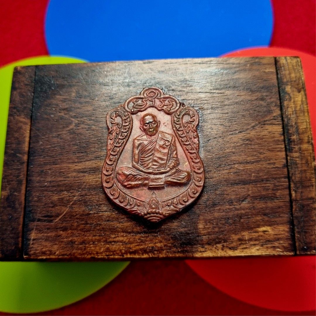 LP Tim Sacred Amulet, Hobbies & Toys, Memorabilia & Collectibles ...