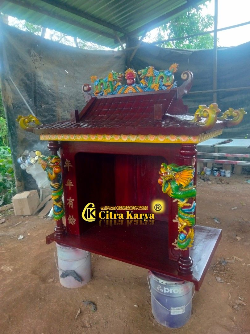 Meja altar dewa bumi relief tempat sembahyang jati, Antik, Furnitur di ...