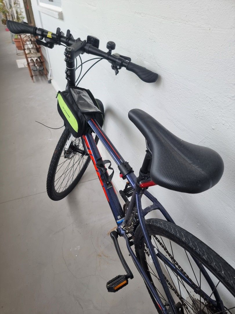 Giant Escape 2 Hybrid Bike, Sports Equipment, Bicycles & Parts ...