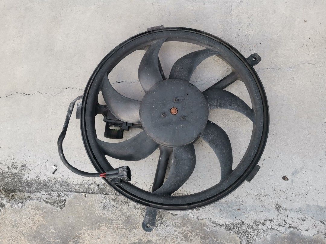 Mini Cooper S R56 radiator fan, Auto Accessories on Carousell