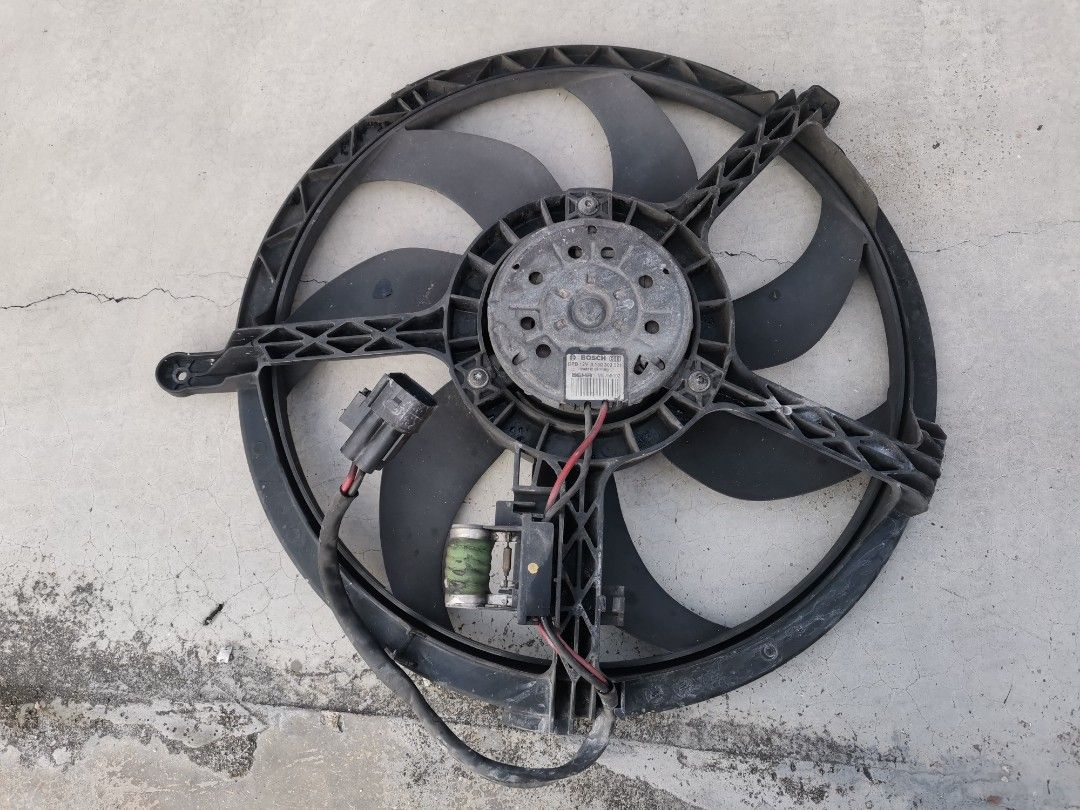 Mini Cooper S R56 radiator fan, Auto Accessories on Carousell