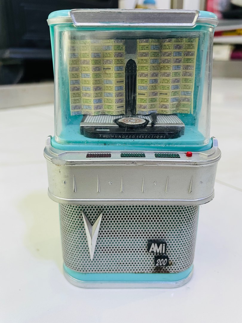 Mini jukebox, Hobbies & Toys, Toys & Games on Carousell