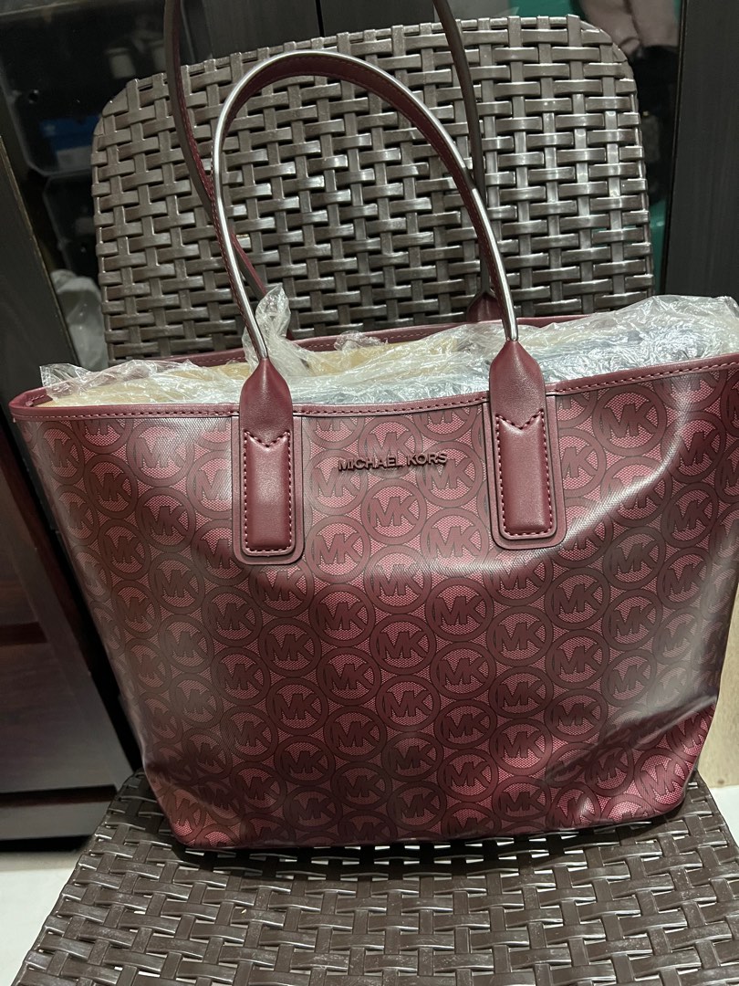 MK Tote Bag, Women's Fashion, Bags & Wallets, Tote Bags on Carousell