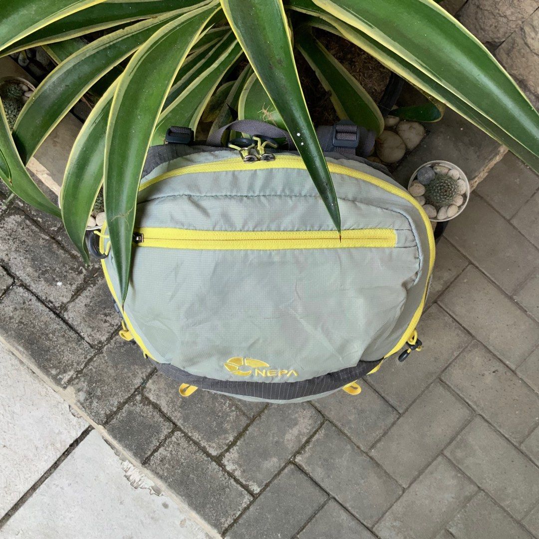 NEPA CALIX 32L BACKPACK, Fesyen Pria, Tas & Dompet , Ransel di Carousell
