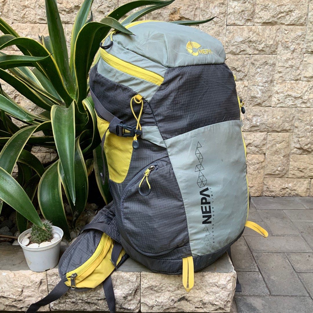 NEPA CALIX 32L BACKPACK, Fesyen Pria, Tas & Dompet , Ransel di Carousell
