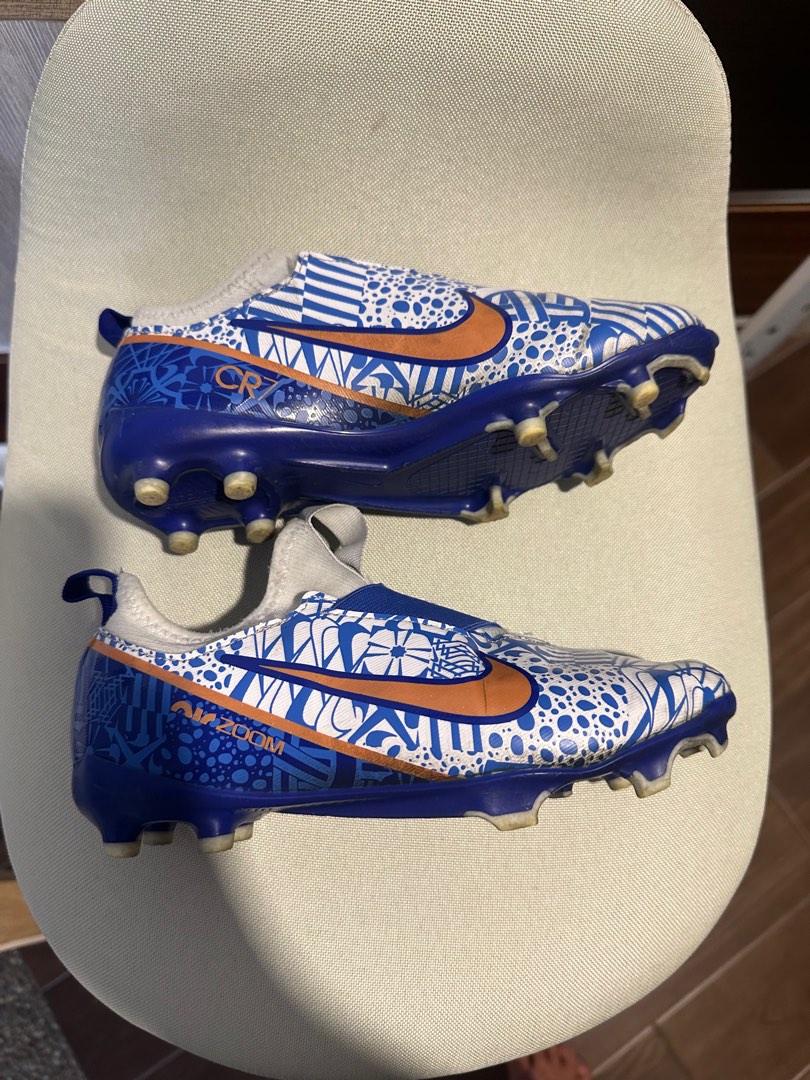 Nike CR7 football boots junior size US2.5, Sports Equipment, Sports ...