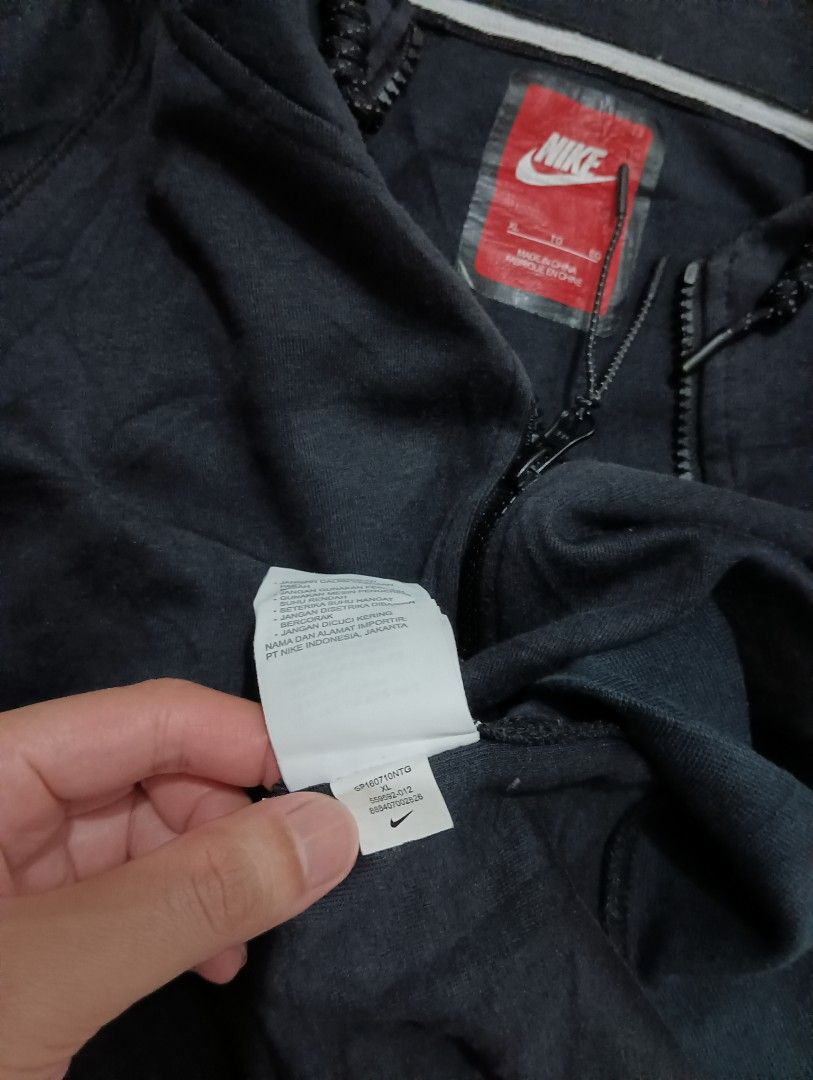 NIKE TECH FLEECE XL ON TAG ISSUE:SIGN OF USAGE, Men's Fashion, Coats ...
