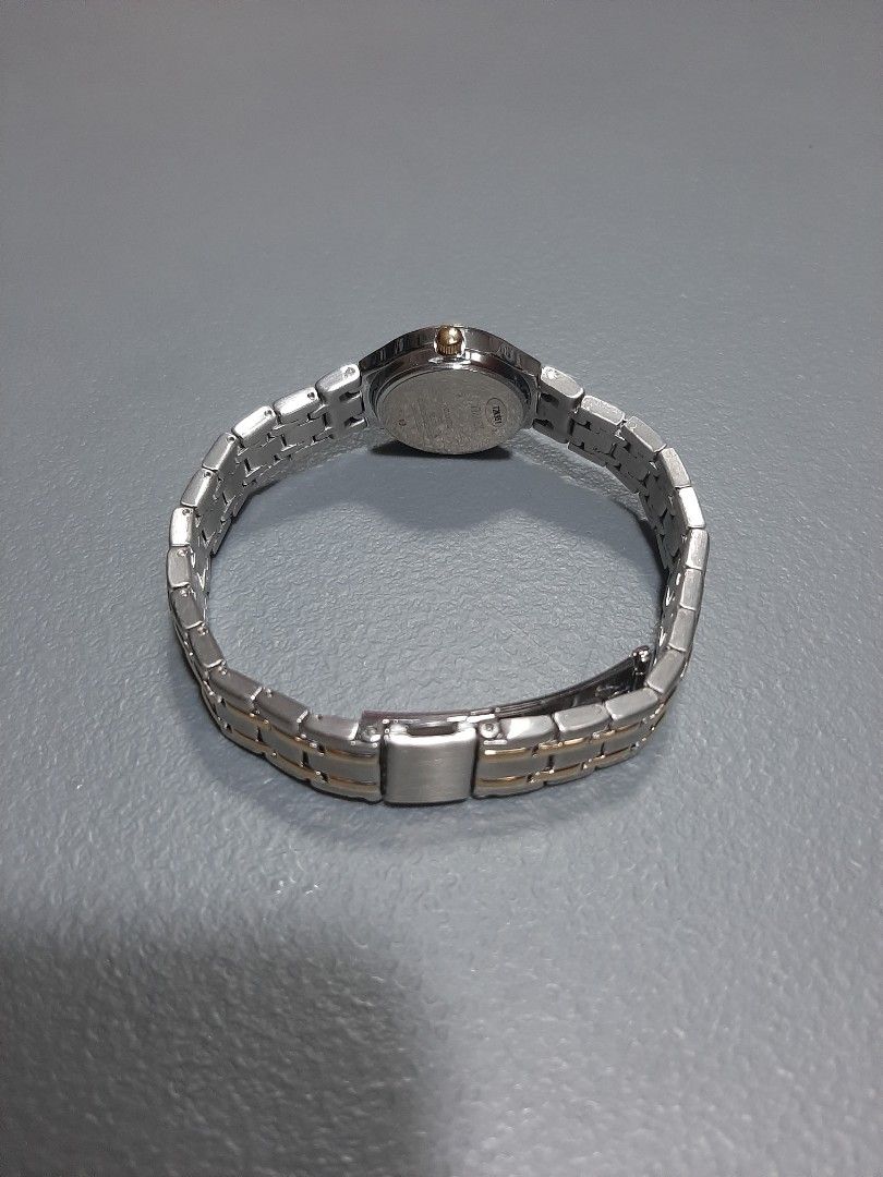 Original Timex Classic Indiglo Ladies Watch, Women's Fashion, Watches ...