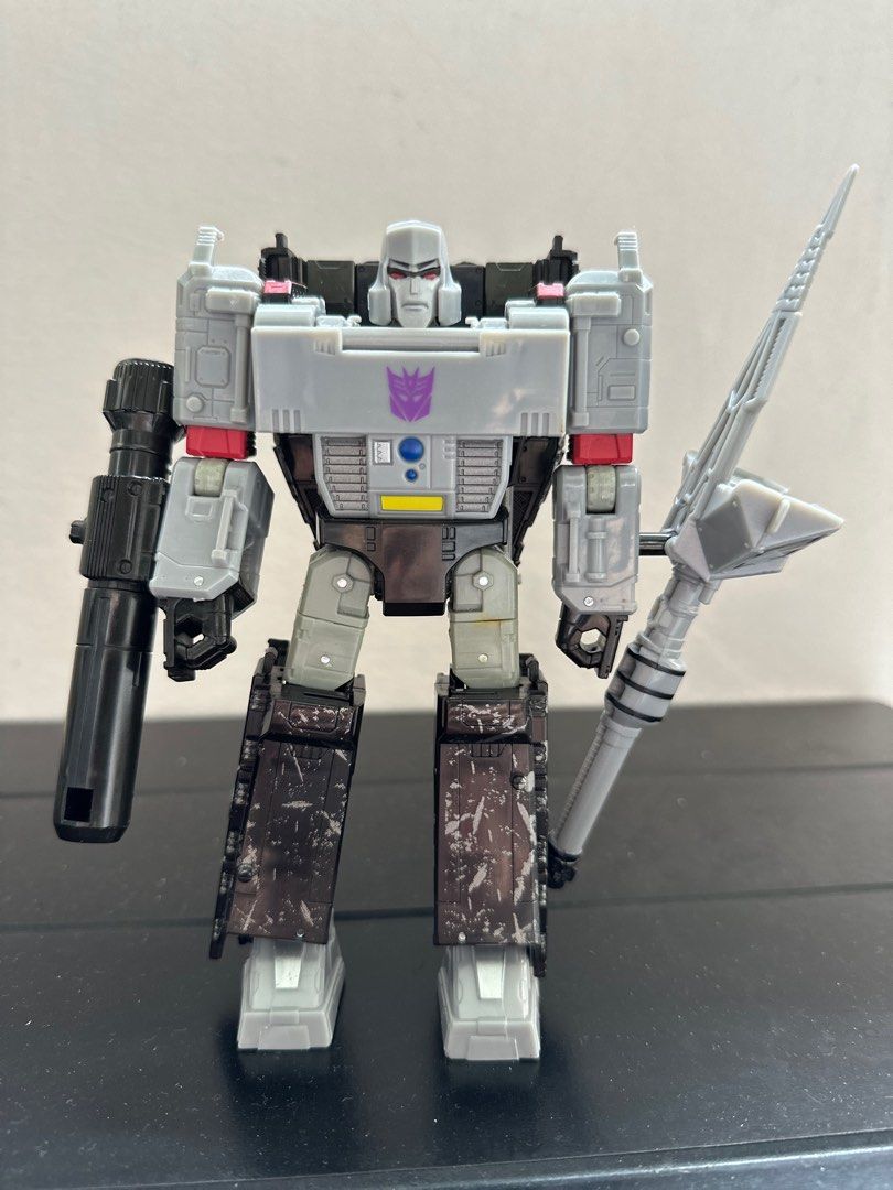 Original Transformer Megatron (WFC-E38), Hobbies & Toys, Toys & Games ...