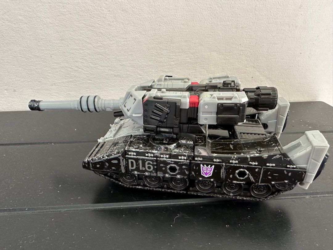 Original Transformer Megatron (WFC-E38), Hobbies & Toys, Toys & Games ...