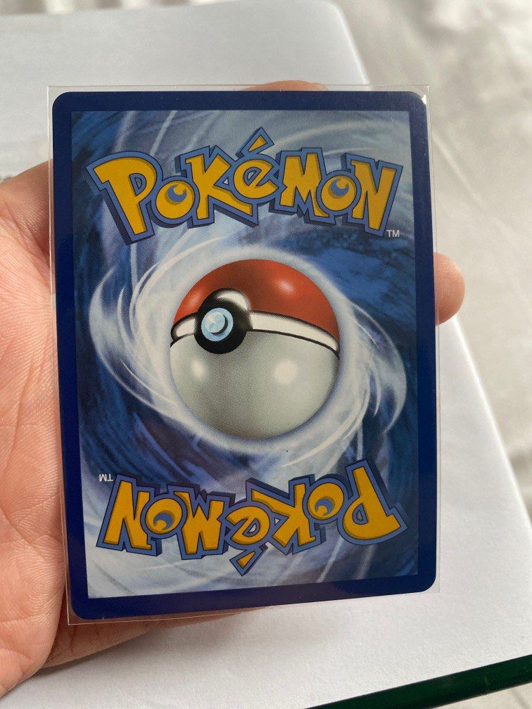 Pikachu Vmax Rainbow Vivid Voltage Top Chase Card Chunkychu, Hobbies ...