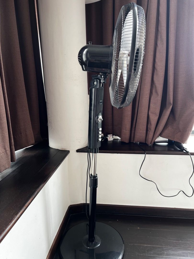 PowerPac standing fan (PPFS30), Furniture & Home Living, Lighting ...
