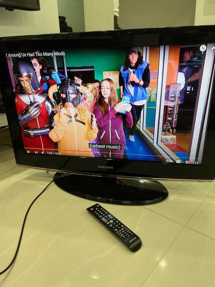 Samsung 32 inch TV, TV & Home Appliances, TV & Entertainment, TV on ...