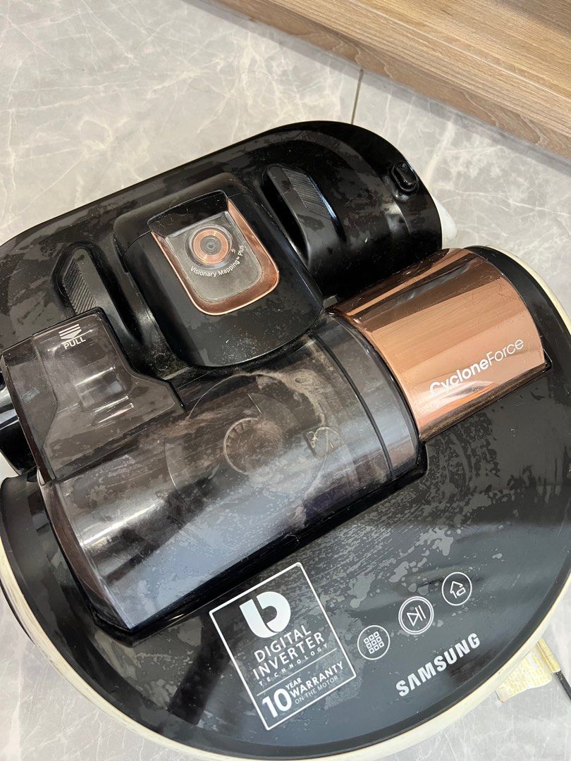 Samsung PowerBot VR900 CycloneForce, TV & Home Appliances, Vacuum ...