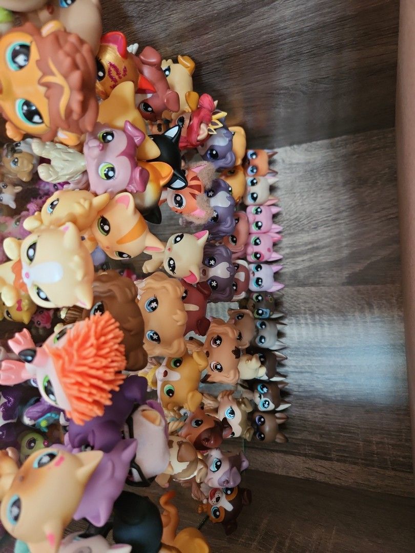 Selling littlest pet shop main 5 (lps), Hobbies & Toys, Toys & Games on ...