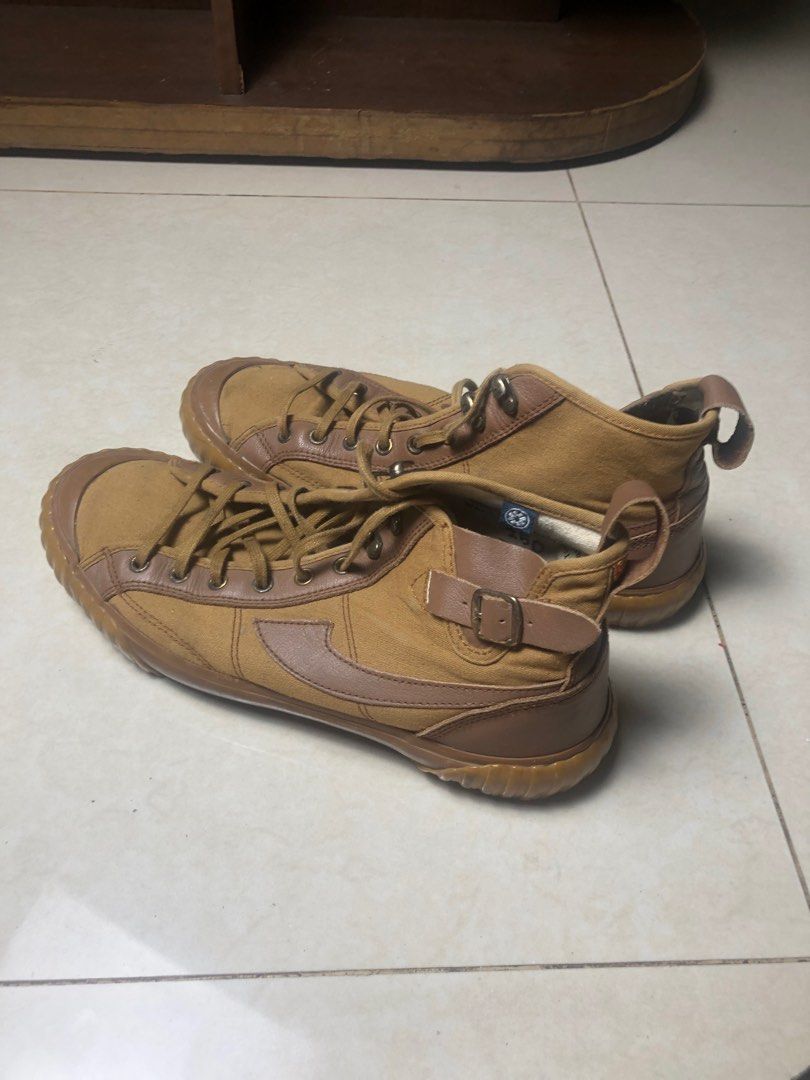 sepatu compass x oldblue sample pair 250 of 300 (as seen on display) on ...