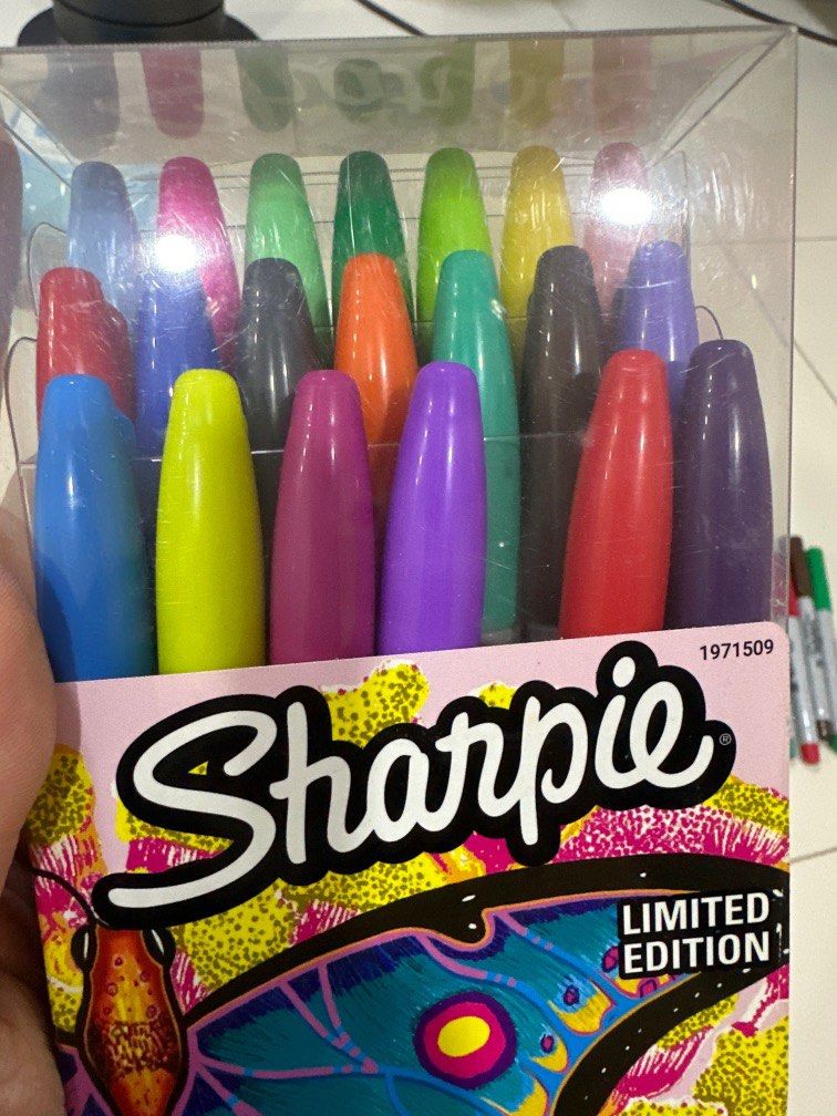 Sharpie Markers, Hobbies & Toys, Stationery & Craft, Craft Supplies ...