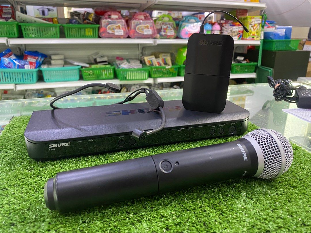 SHURE BLX88 M17 Microphone Wireless, Audio, Microphones on Carousell