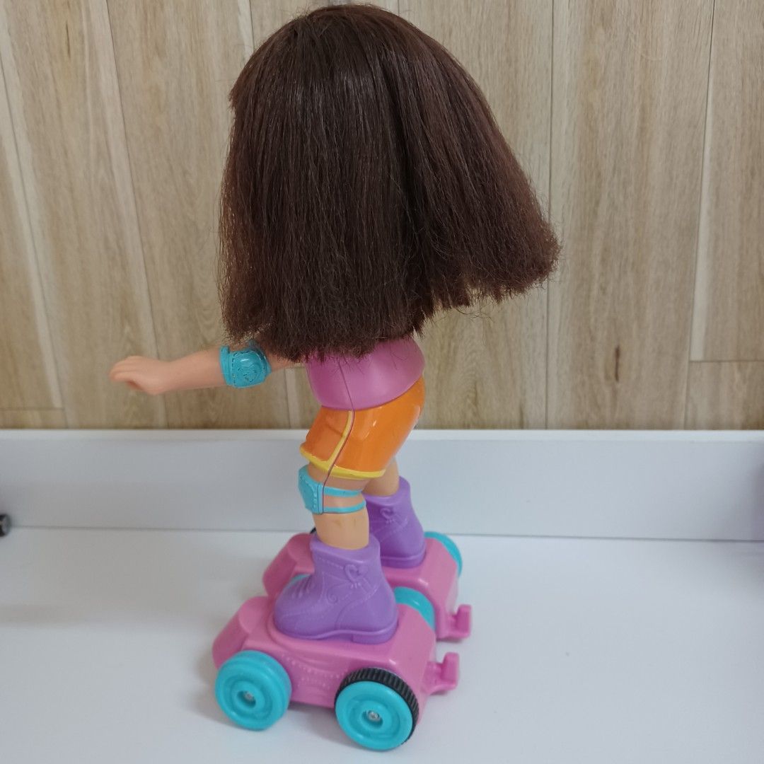 Skate & Spin Dora, Hobbies & Toys, Toys & Games on Carousell