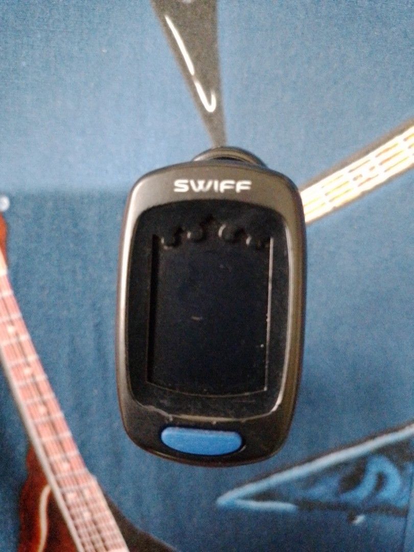 Swiff clip on tuner, Hobbies & Toys, Music & Media, Music Accessories on Carousell