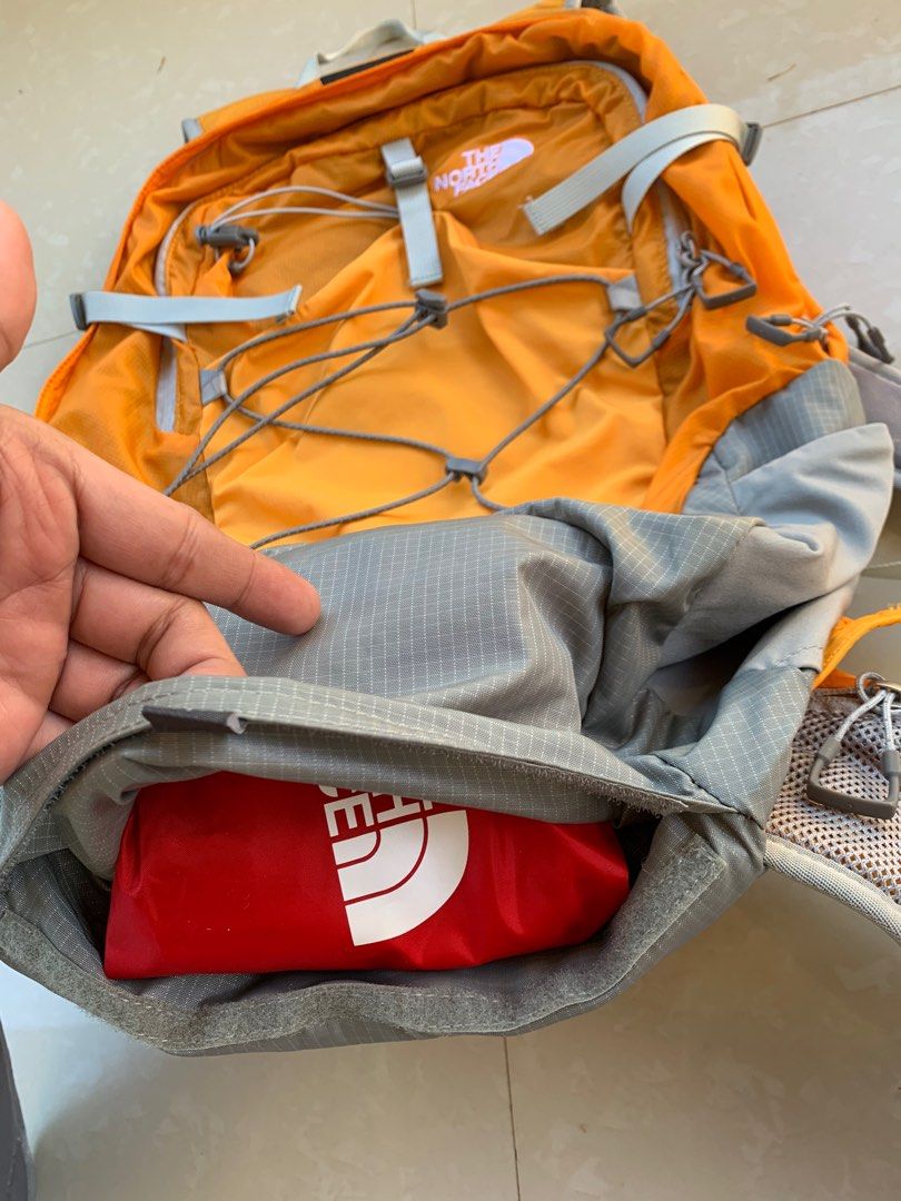 The North Face Angstrom 28 Backpack Vintage, Men's Fashion, Bags ...