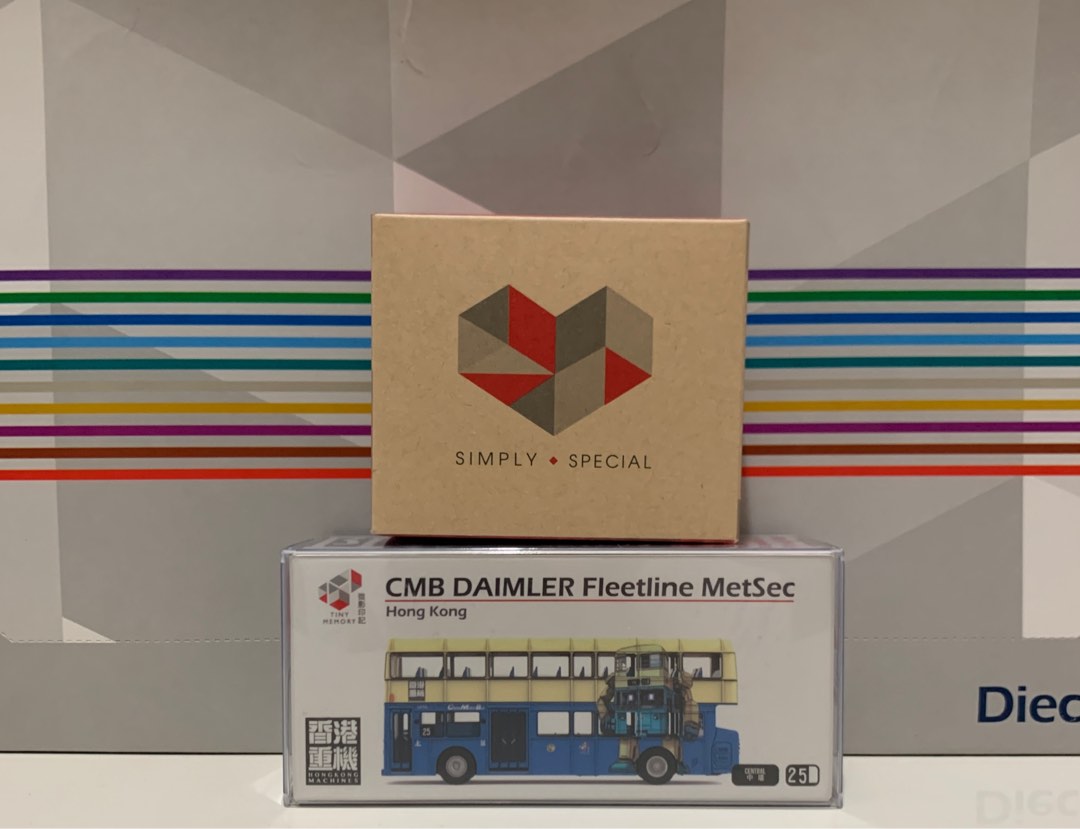 Tiny 中巴 CMB 丹拿珍寶 香港重機 圓頂寶 25 特別版 限定版 非空調 熱狗 巴士模型車仔, 興趣及遊戲, 玩具 & 遊戲類 ...