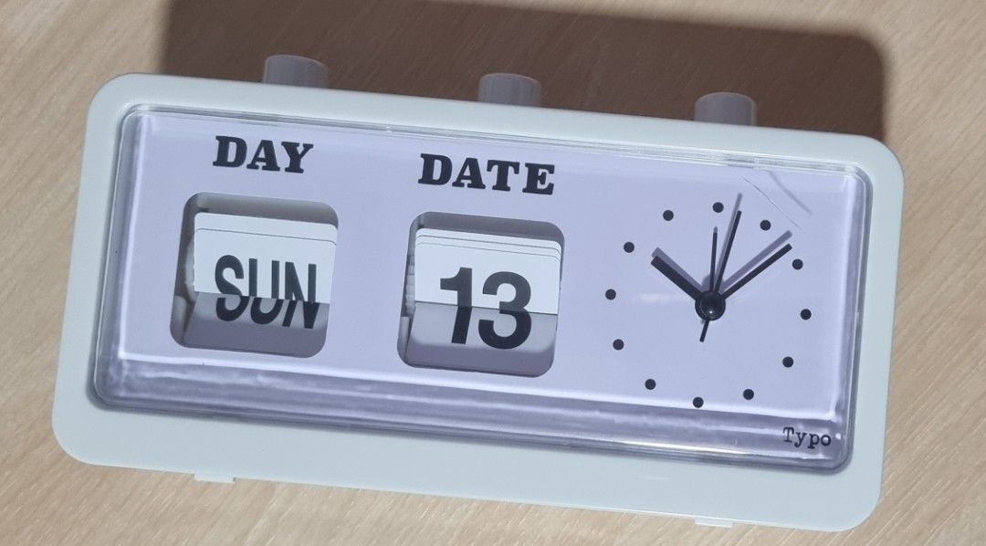 Typo Flip Clock, Furniture & Home Living, Home Decor, Clocks on Carousell