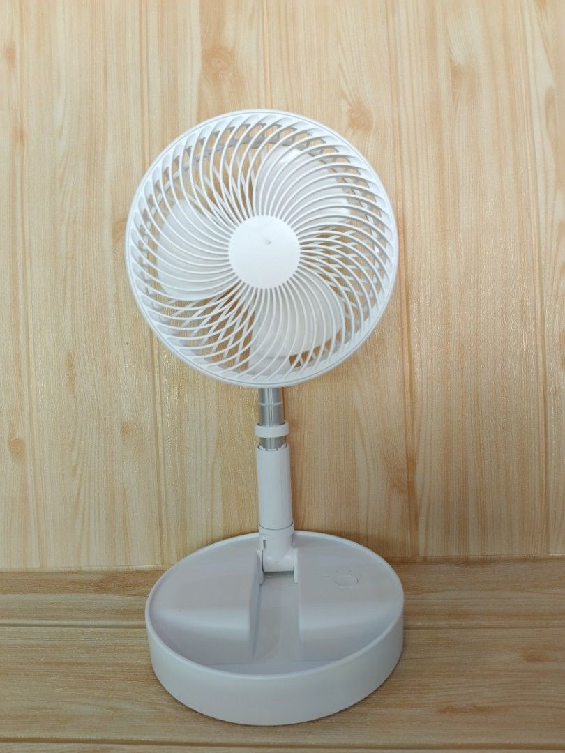 USB PORT FAN, Furniture & Home Living, Lighting & Fans, Fans on Carousell
