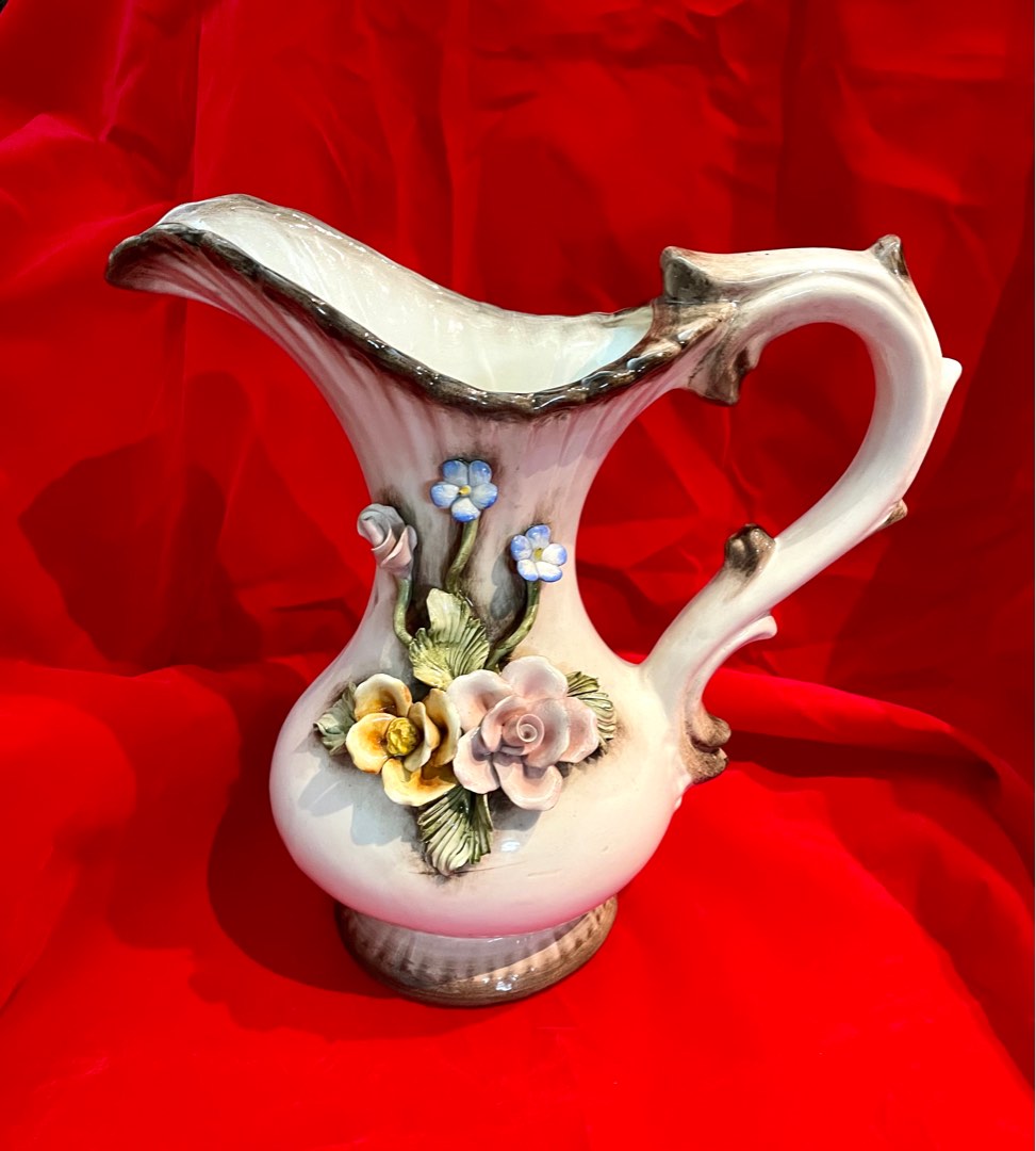 Vintage Capodimonte Flower Vase Italy 26cm, Furniture & Home Living ...