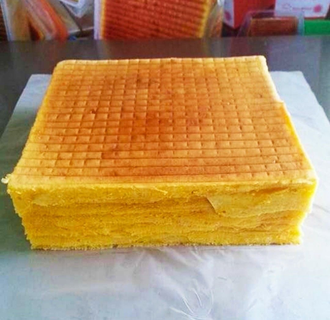 Alya Kueh Lapis Batam Layer Cake for CNY Hari Raya, Food & Drinks ...