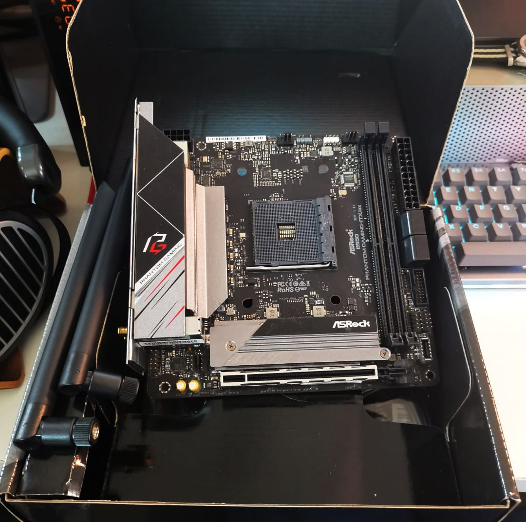 ASROCK B550 Phantom Gaming ITX/ax, Computers & Tech, Parts ...