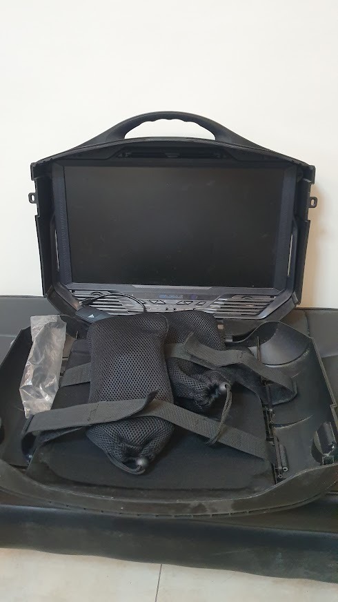 Black Gaems Vanguard Portable Console Monitor, Computers & Tech, Parts ...